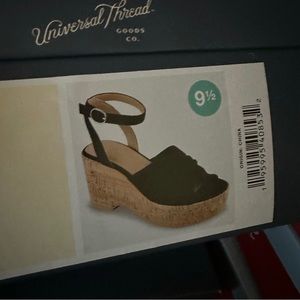 Universal Thread | Shoes | Universal Thread Women Wedge Sandals | Poshmark